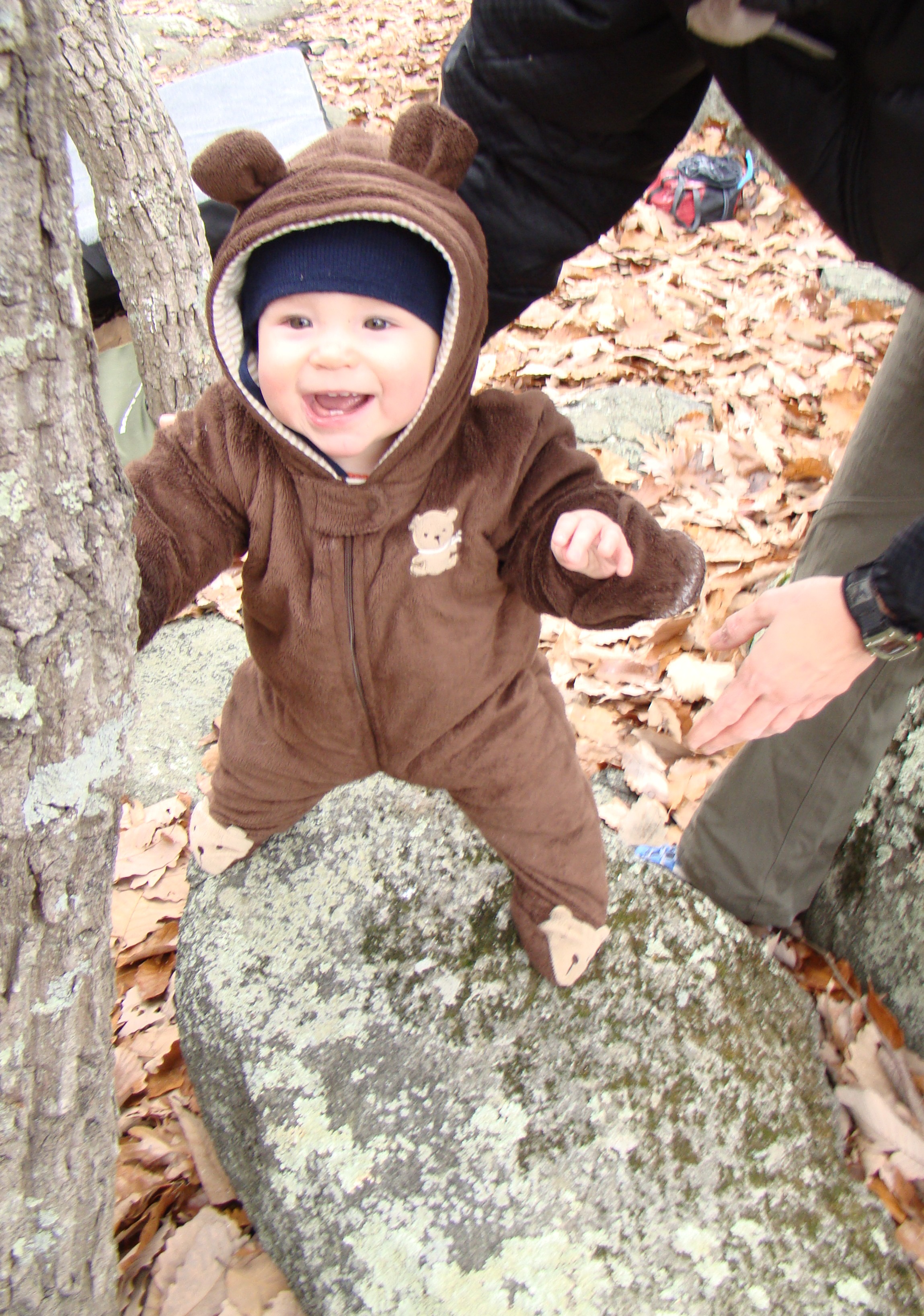 Creating a Cragbaby – Baby Bouldering Beta | Cragmama