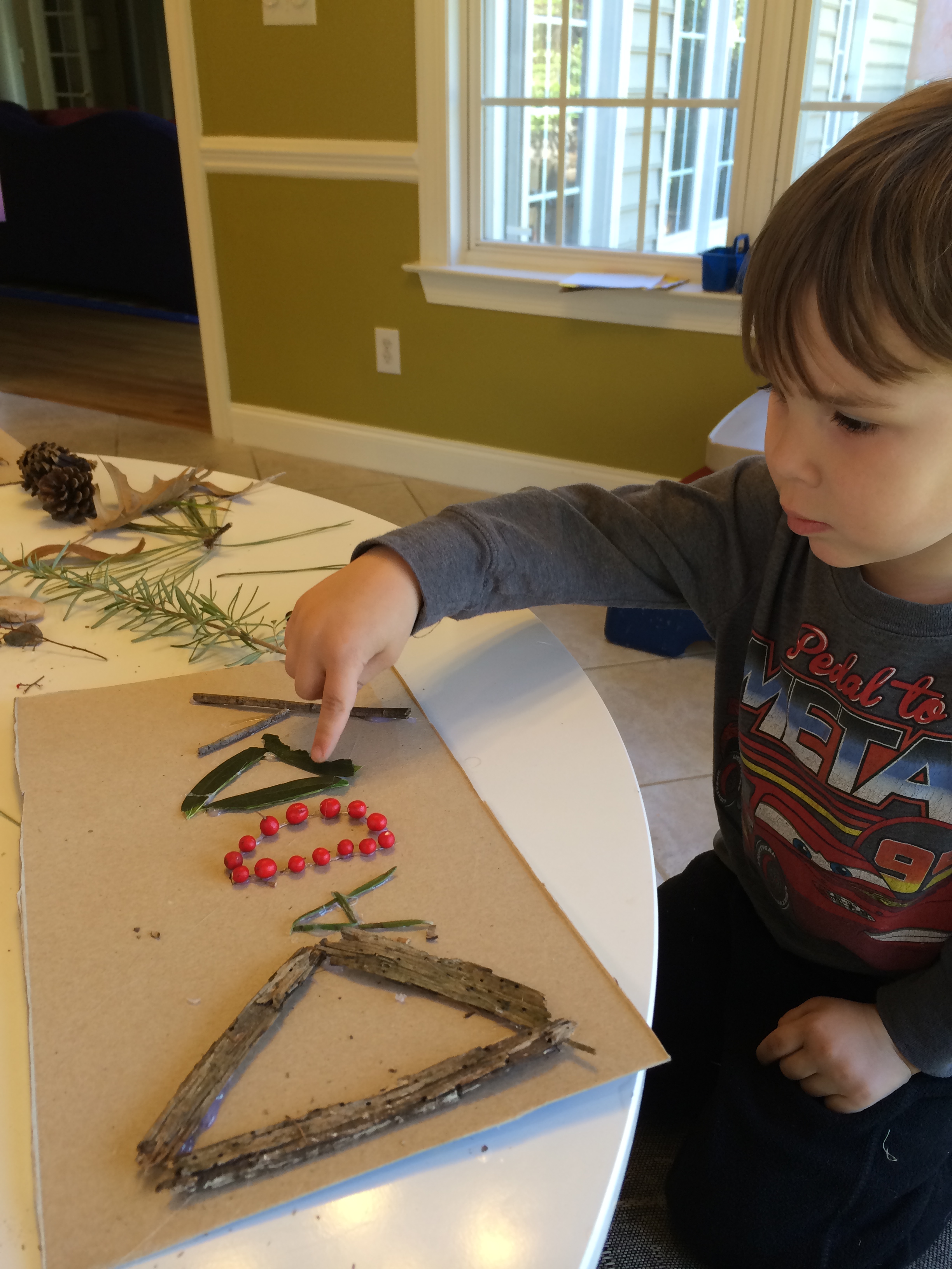 6 Ideas for Nature Hunts with Young Explorers | Cragmama